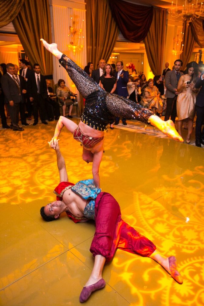 Hand to Hand - cirque berzerk special events